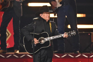 SAD NEWS: Just Minutes Ago — George Strait Suffers Major Stroke; Fans ...
