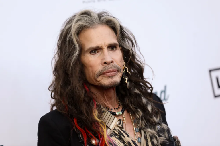 Steven Tyler’s Tearful Tribute to Ozzy Osbourne at the 2025 VMAs ...