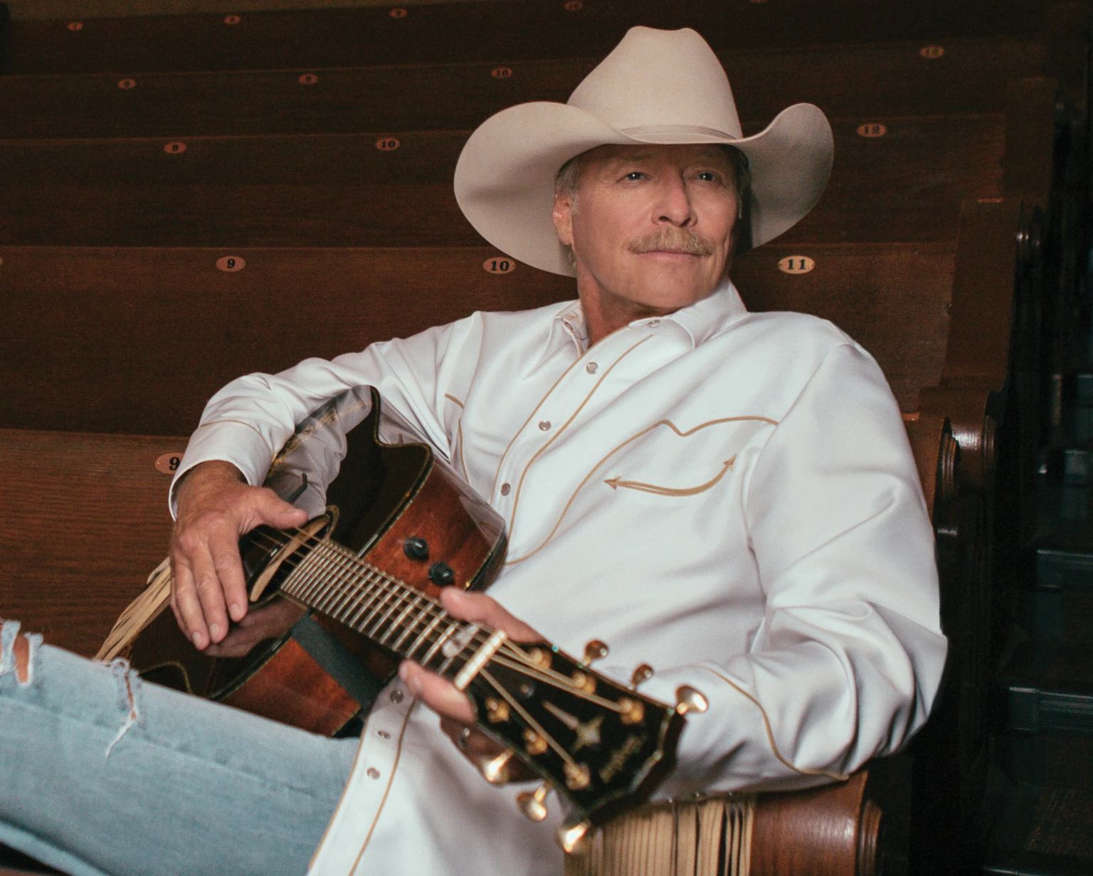 AFTER WEEKS OF SILENCE, ALAN JACKSON BREAKS HIS SILENCE WITH HOPE ...