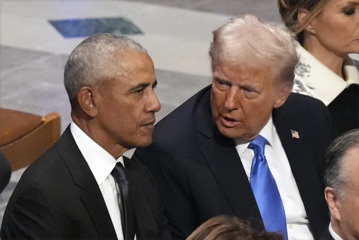 Trump MOCKS Obama’s Harvard Law Degree — Barack’s Reply STUNS the Press ...