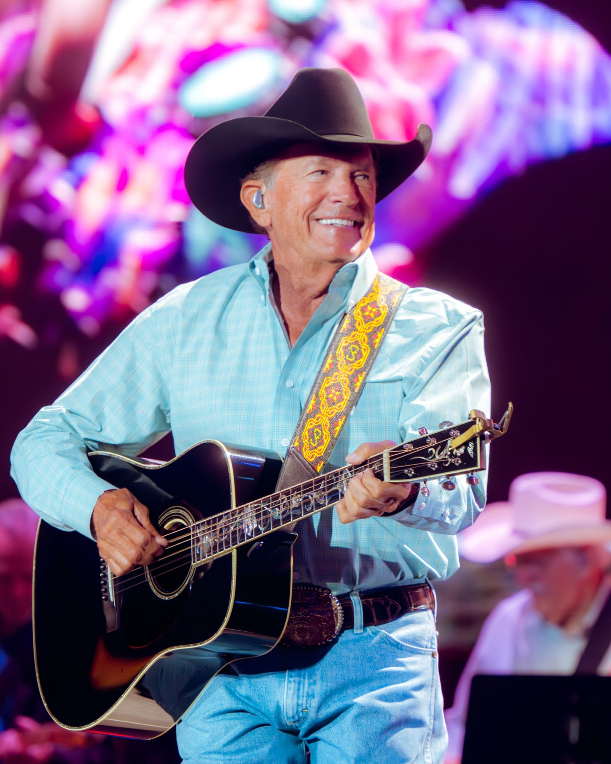 BREAKING NEWS: George Strait Just Silenced a Room of Billionaires — And ...